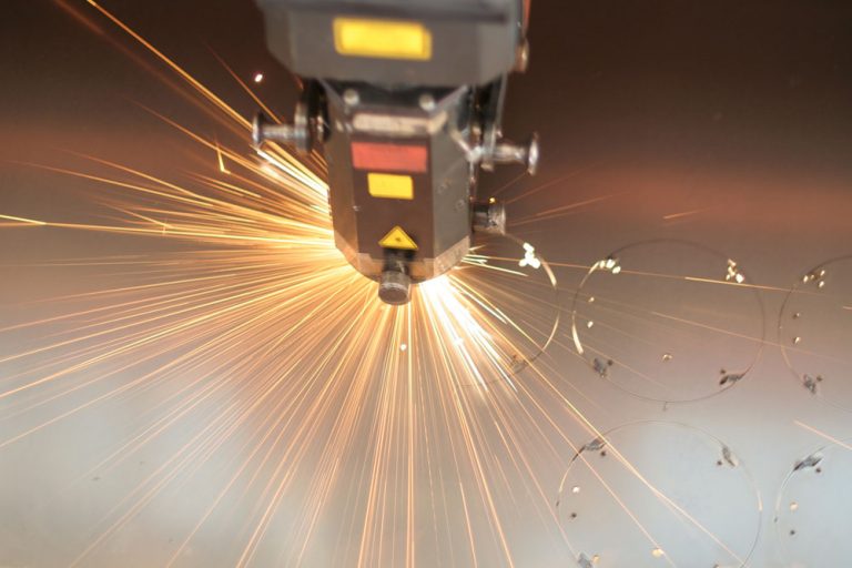 The Benefits of Nitrogen Generators for Laser Cutting | CGT